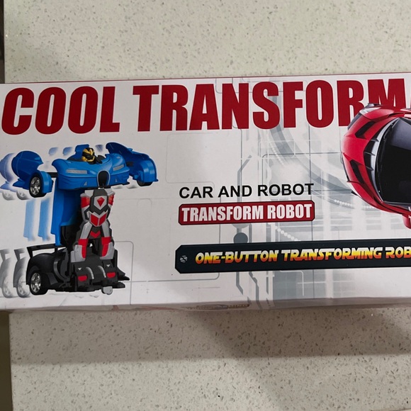 Toys | 2 Cool Transformation Car And Robot Onebutton Transforming Robot ...